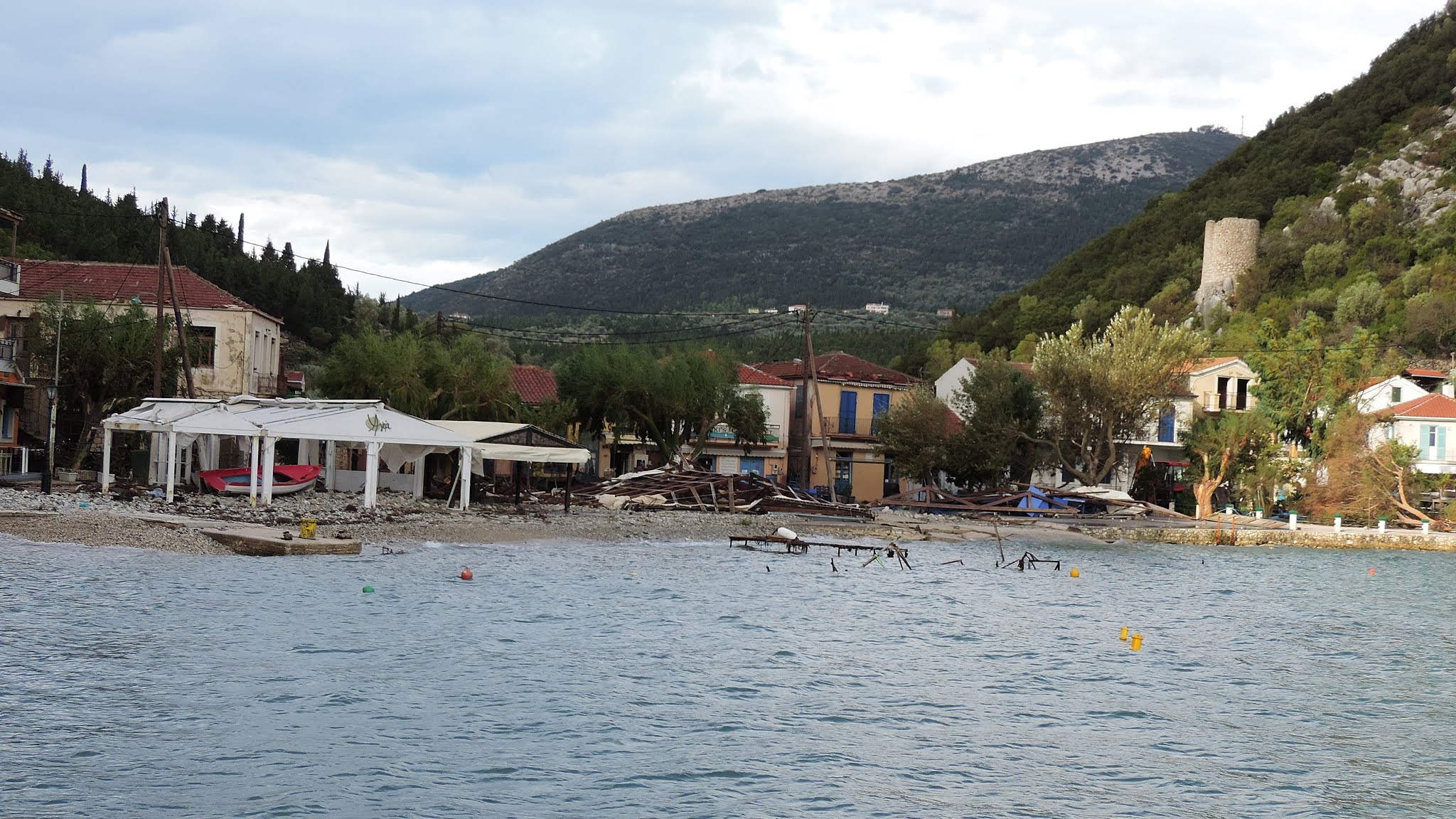 Η ΙΘΑΚΗ ΣΤΟ ΕΛΕΟΣ ΤΟΥ ΙΑΝΟΥ | Kefalonia Magazine