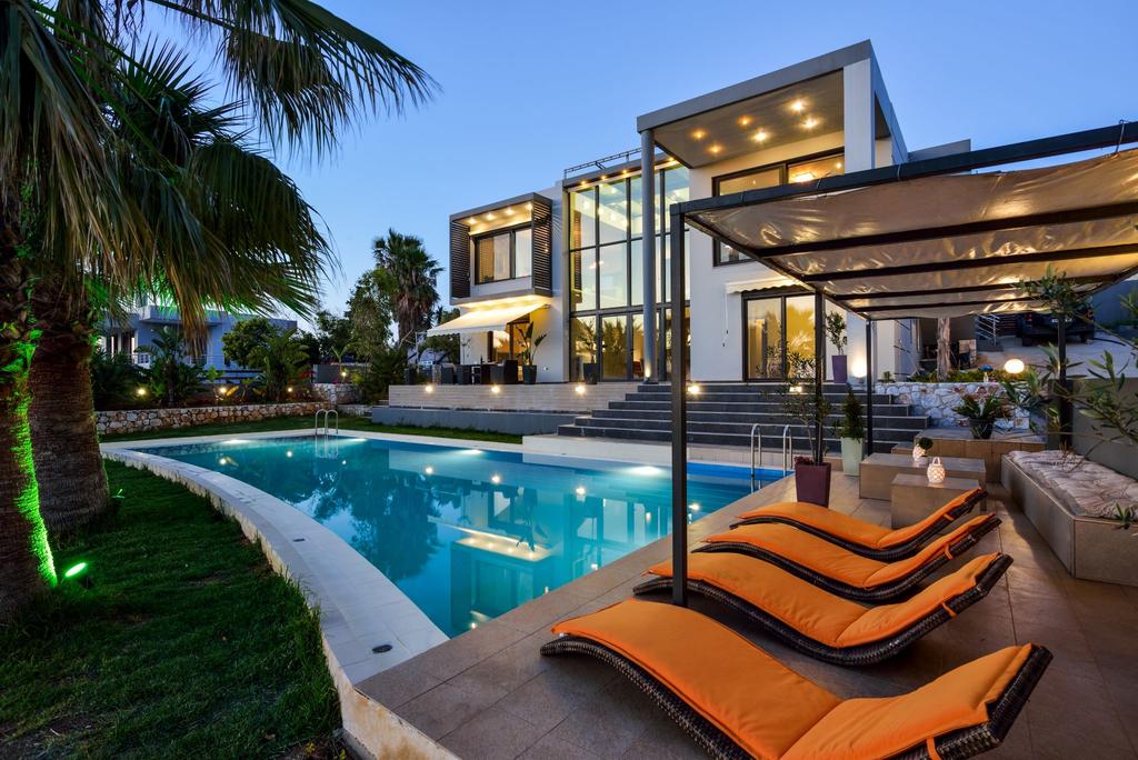 A Villa or an Independent Home: Which should you choose?