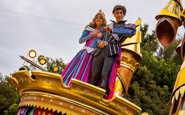 Magic Happens: Classic Characters Close