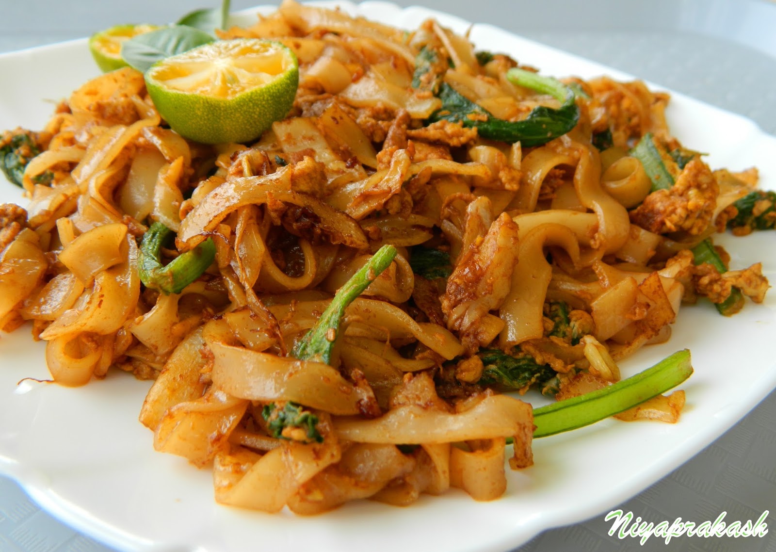 Niya's World: Kway Teow Goreng / Char Kway Teow