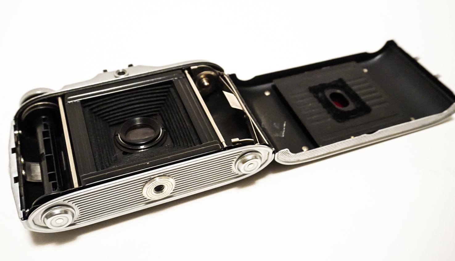 Film Photography Lust: Agfa Isolette V - Medium Format Oldie
