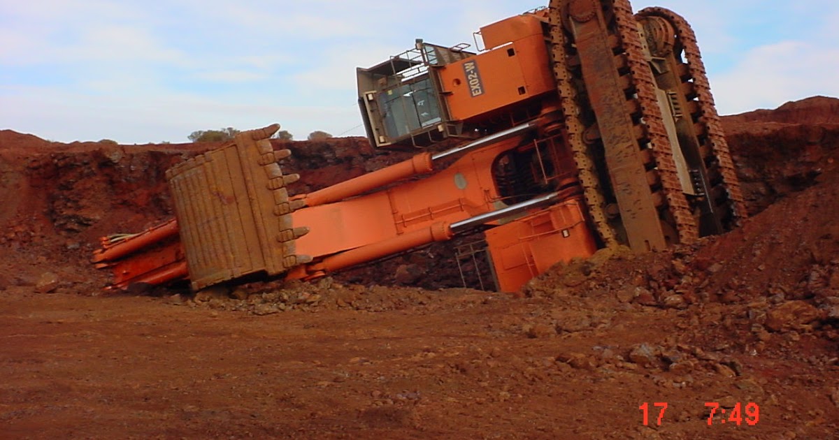 Mining Mayhem: Excavator Bench Failure