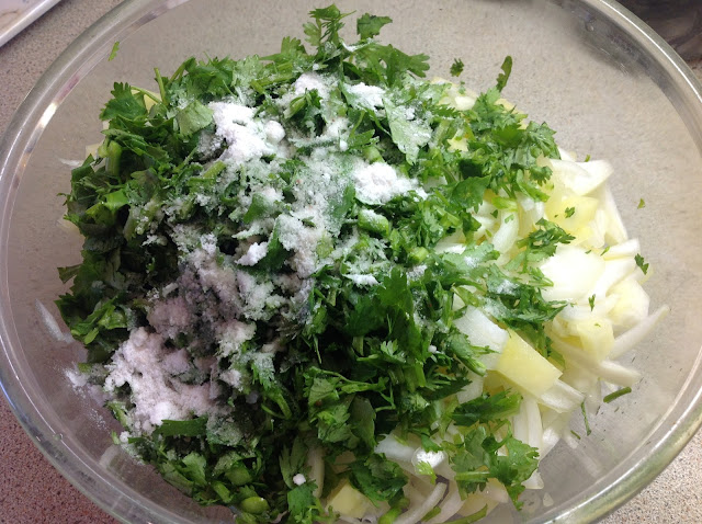 This Muslim Girl Bakes: Vegetable Pakoras