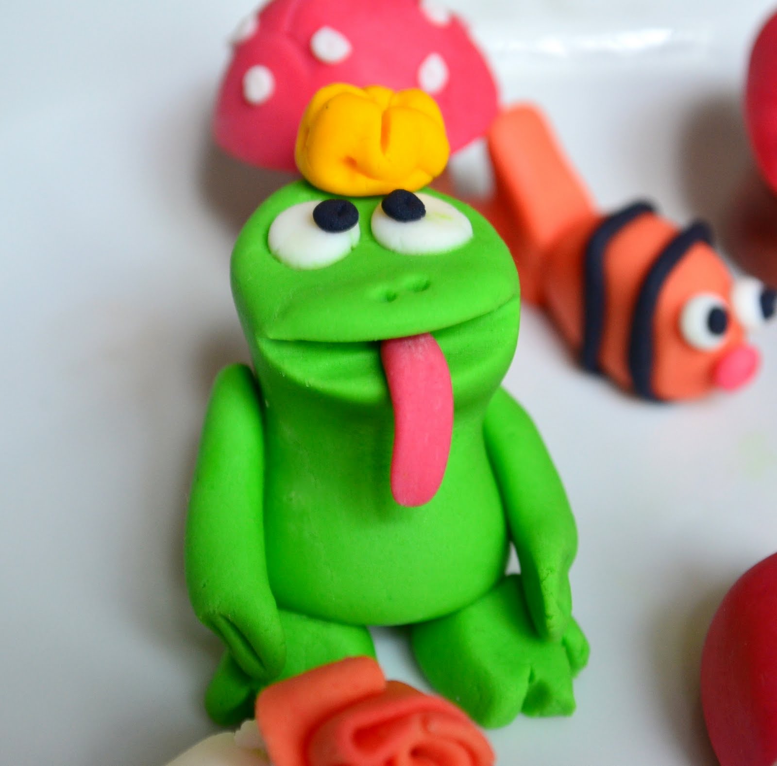 Vanilla Pastry: Fondant Cartoon Characters