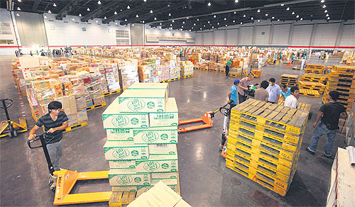 All about Retail in Thailand: TESCO READY WITH MORE ESSENTIAL GOODS