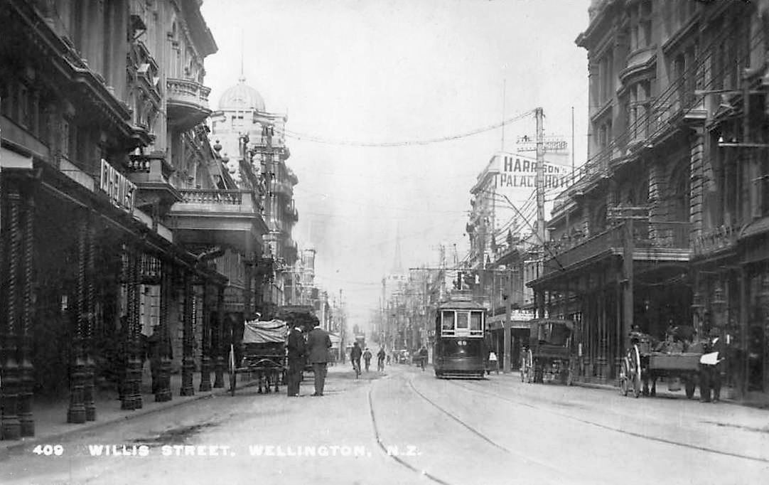 transpress nz: tram and other traffic at the north end of Willis Street ...