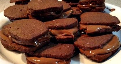 Mπισκότάκια γεμιστά με μερέντα !!! ~ ΜΑΓΕΙΡΙΚΗ ΚΑΙ ΣΥΝΤΑΓΕΣ