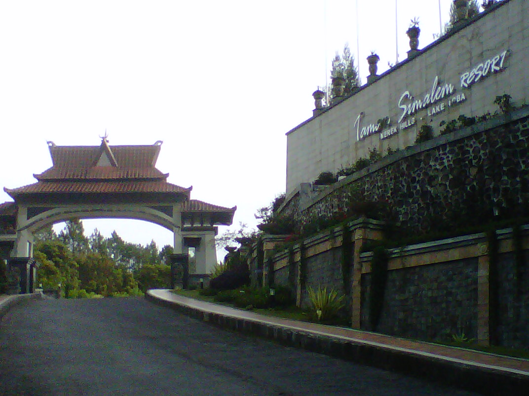 Prima Dien: Pesona Pearl of Lake Toba di Taman Simalem Resort