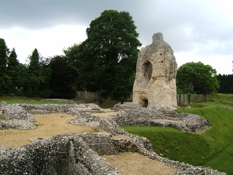 LIVING THE HISTORY: Ludgershall Castle the early years