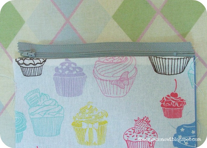 2 Sided Zipper Pouch Tutorial ~ DIY Tutorial Ideas!