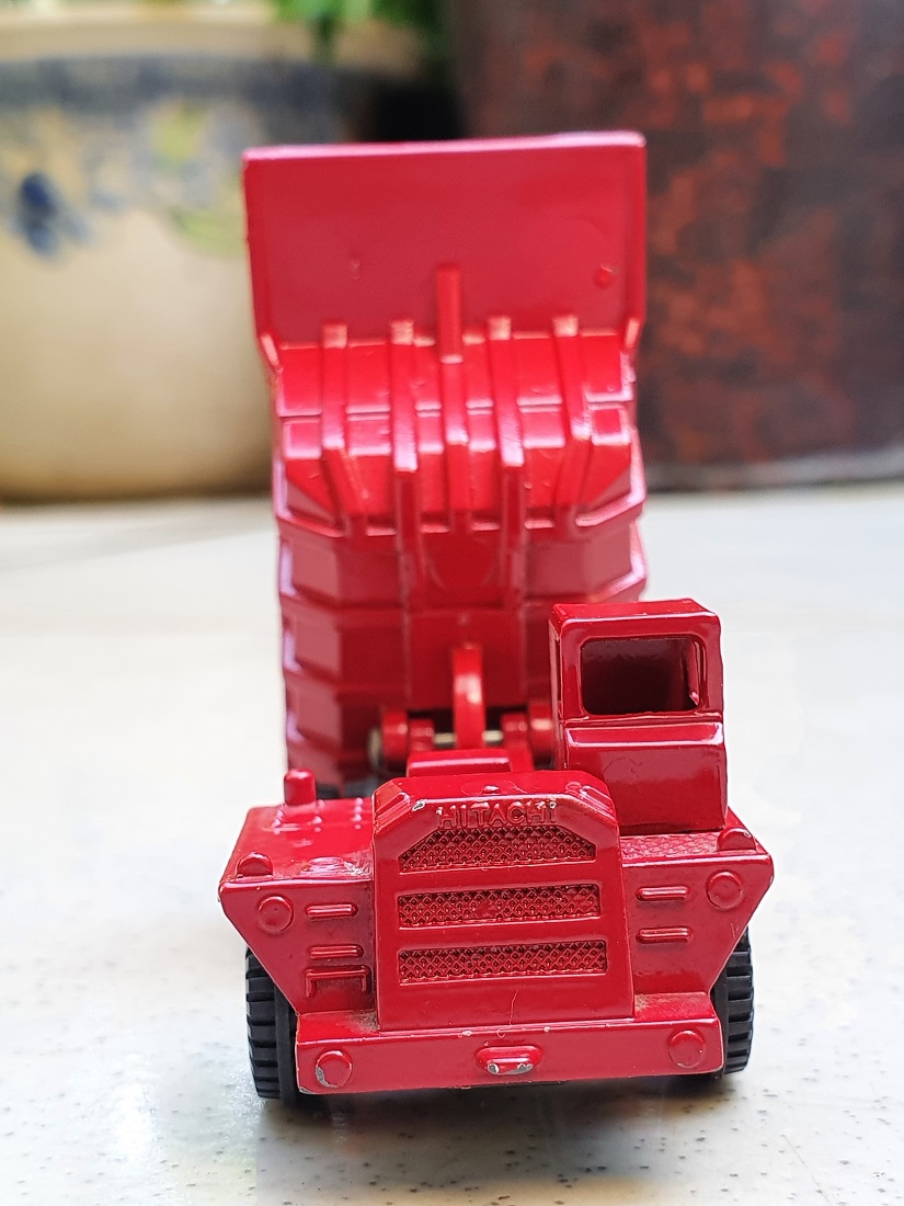 赤腳生活正能量: 日本製 Tomica小汽車, 日立 自卸車 Hitachi DH321 Dump Truck, Made in Japan