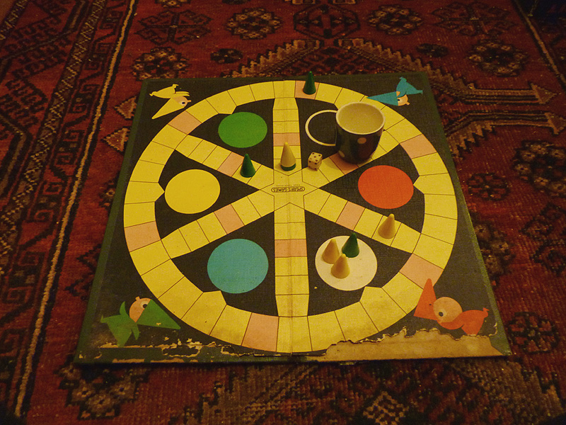 Middle of Nowhere: Board games by the fire