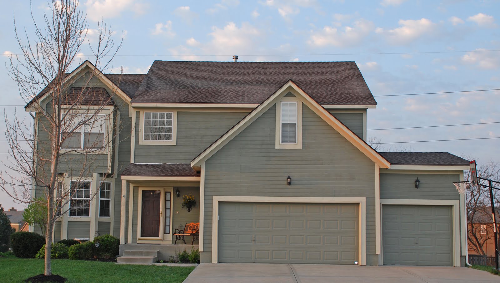 A Quest for a Balanced Life: Picking an exterior house color, after a ...