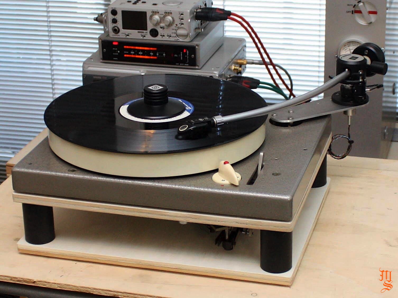 NEUMANN PA2 TURNTABLE RESTORATION – M & S | Ultimate High-Fidelity