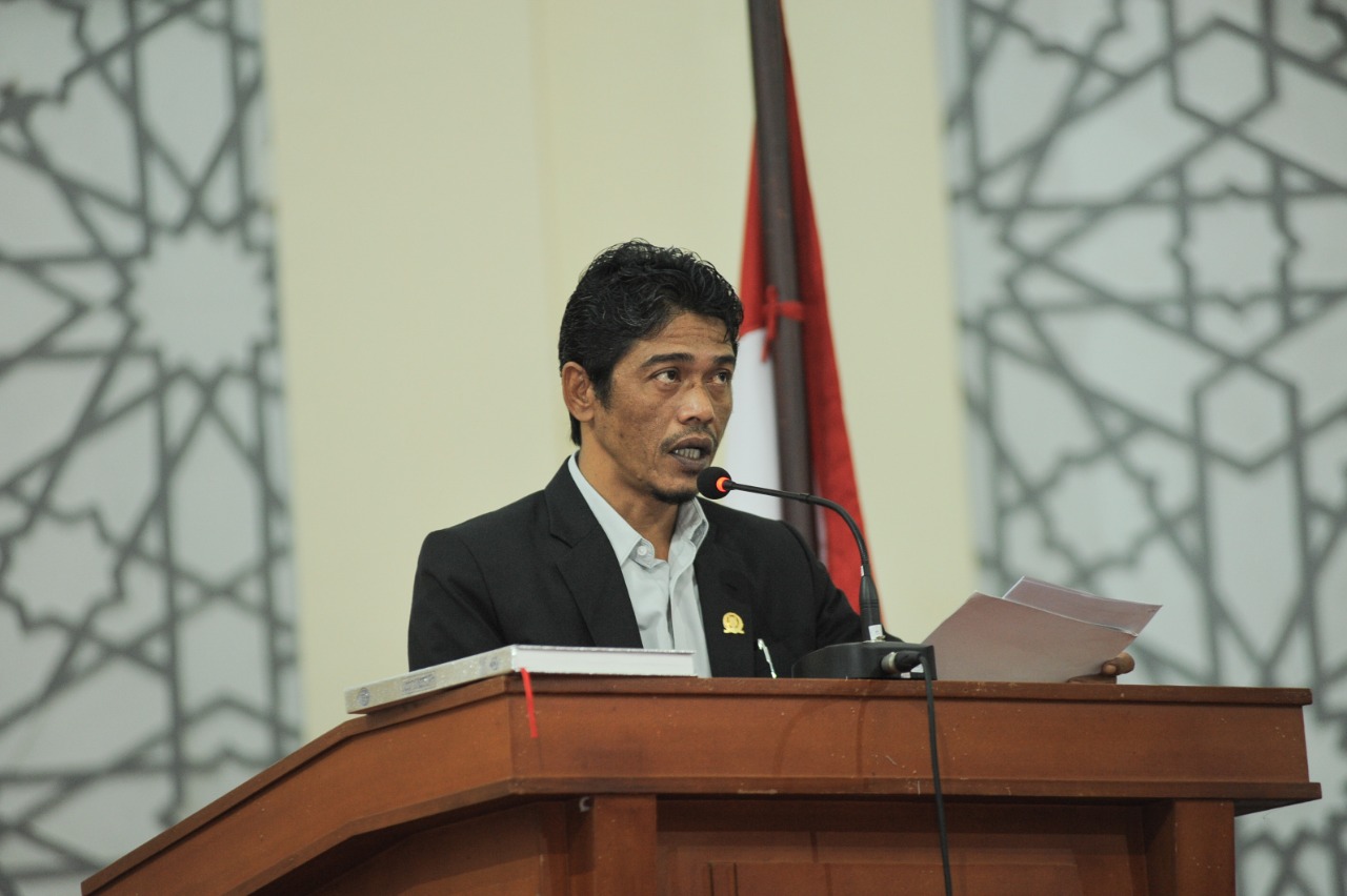 Pandangan Fraksi NasDem-PNA terhadap Lima Raqan Inisiatif Dewan Pandangan Fraksi NasDem-PNA terhadap Lima Raqan Inisiatif Dewan
