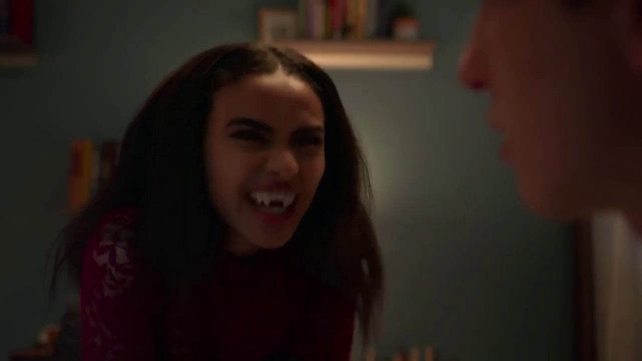 Vampire Beauties: Vampiress TV Review: "Red Ruby"