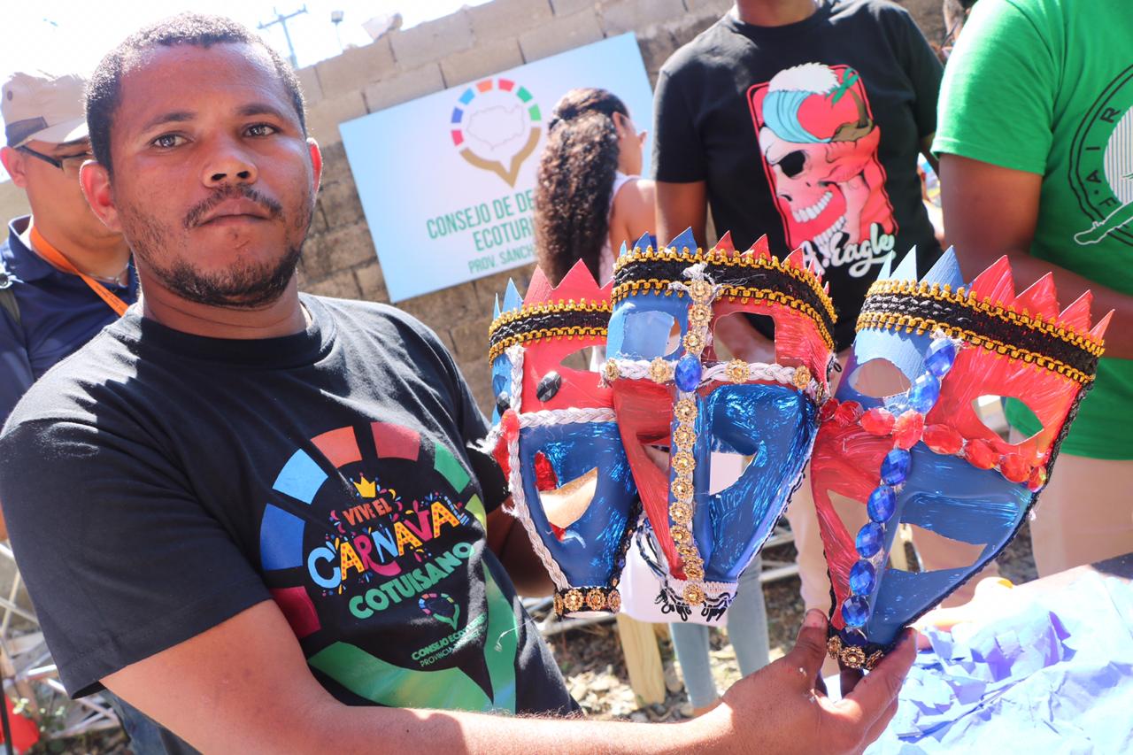 Sociales y Turismo: ¡El pasado 27 de Febrero fue el carnaval de Cotuí!