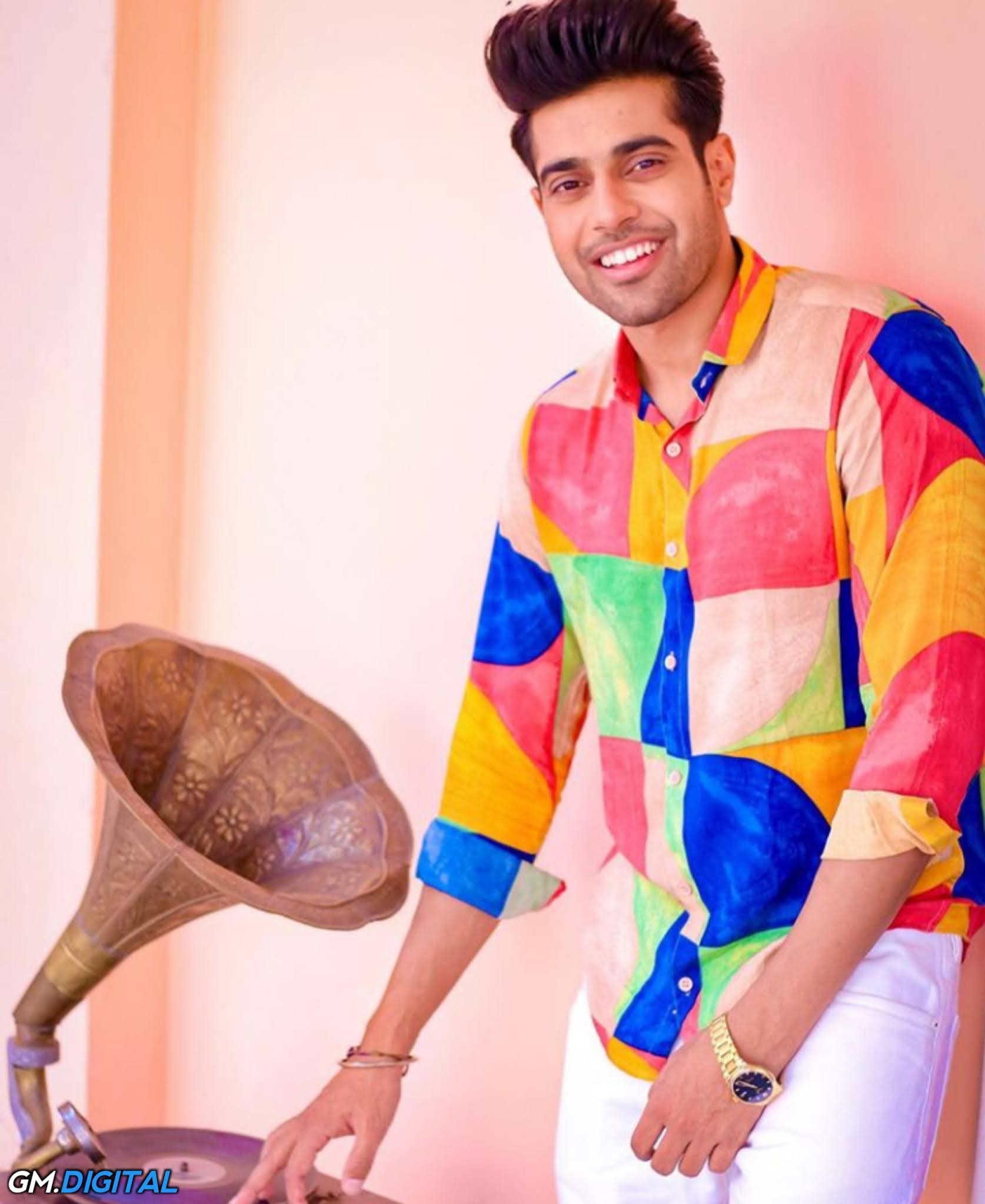 PB_MUZIC: Guri New Pic