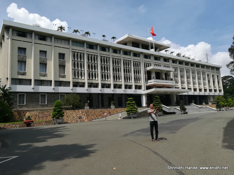 Grand interiors of Reunification Palace, Ho Chi Minh City - eNidhi ...