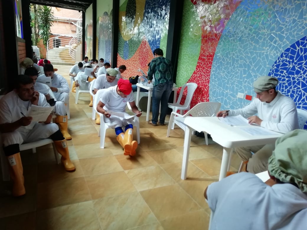 C18: Proceso AVIDESA MACPOLLO PN 4327 Avicola 2018