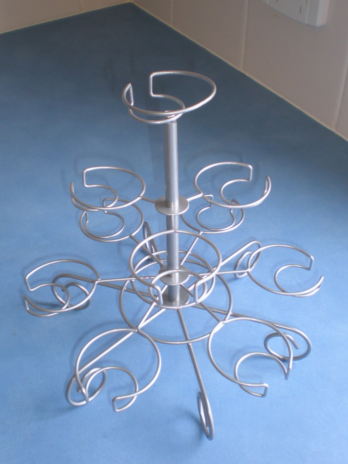 Sugar Siren Cakes Mackay: Stand Hire