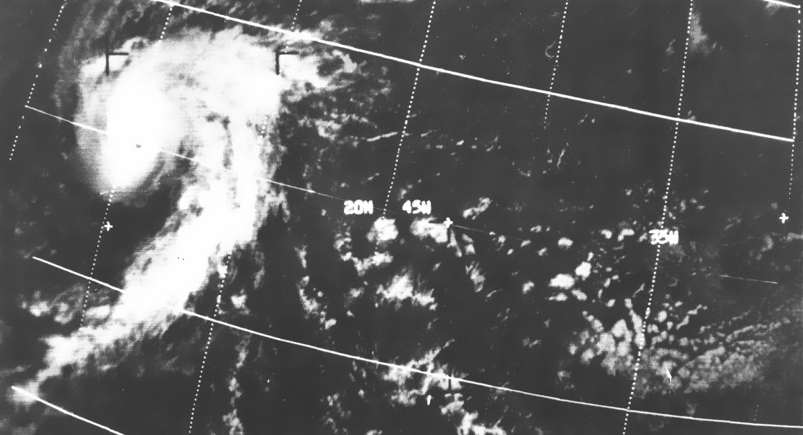 MEGACHIROTTERA: STORIA DELLA GEOINGEGNERIA: Project Stormfury 17 agosto ...