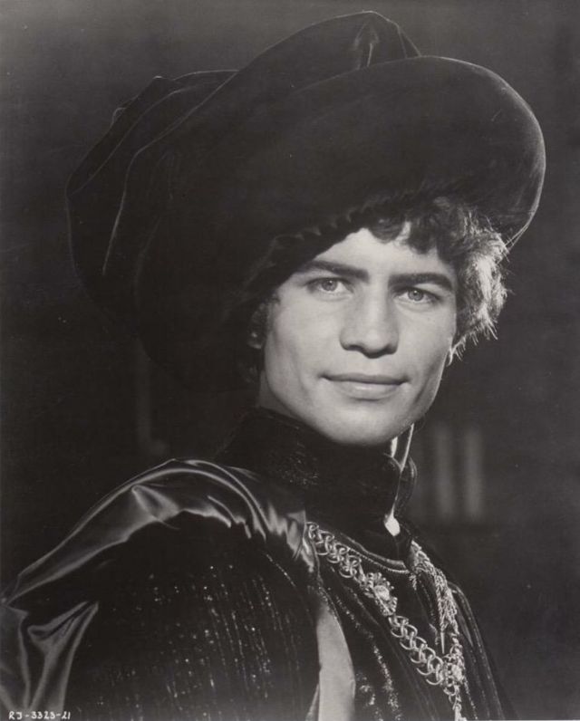 Portrait Photos of Michael York in the 1960s and ’70s ~ Vintage Everyday