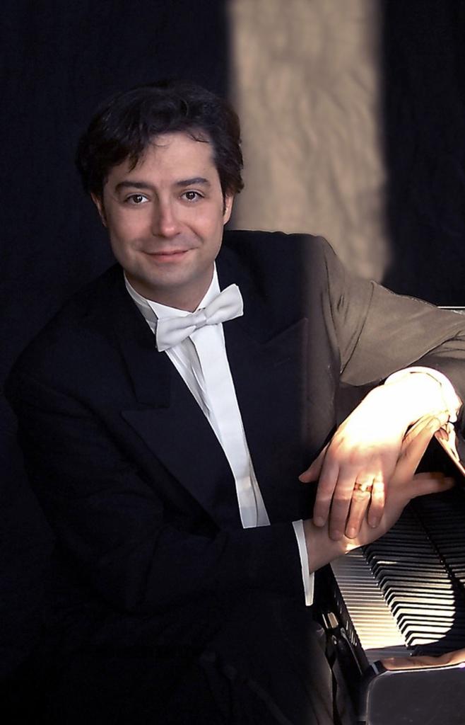 LA Opus: Schumann, Stravinsky, and Popper on Second Sunday