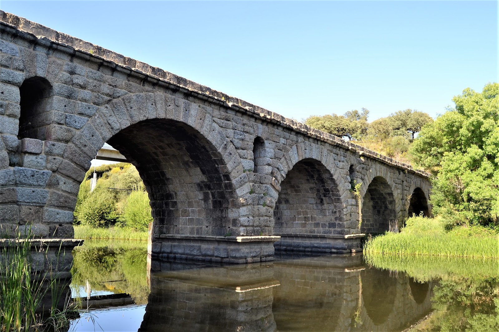 Postais da Cultura Portuguesa : Ponte romana de Vila Formosa