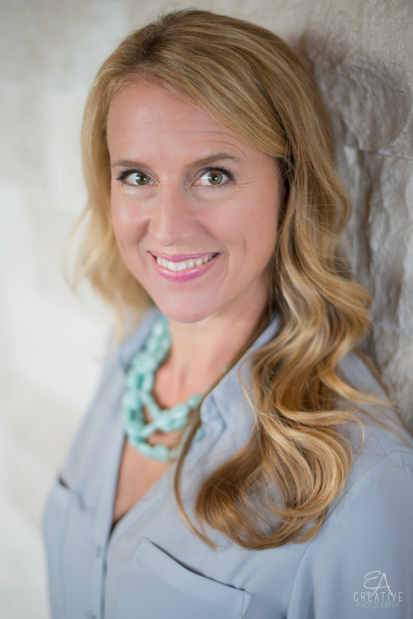 RADIANT LIGHT: Turn to Me (A Misty River Romance #3) by Becky Wade