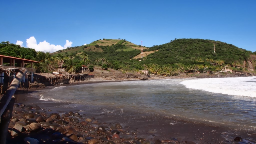 The Real Americas: El Zonte - El Salvador