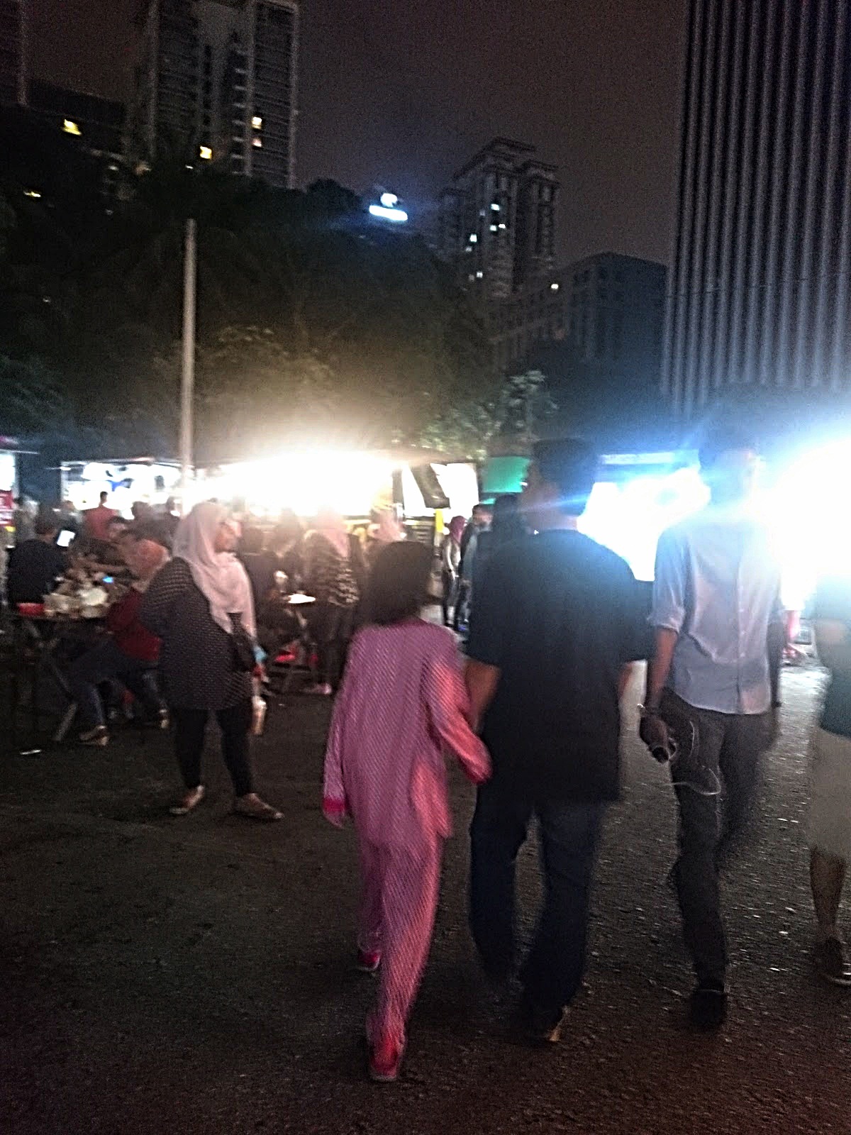 My Life & My Loves ::.: Food Truck Park @ Tapak Urban Street Dining
