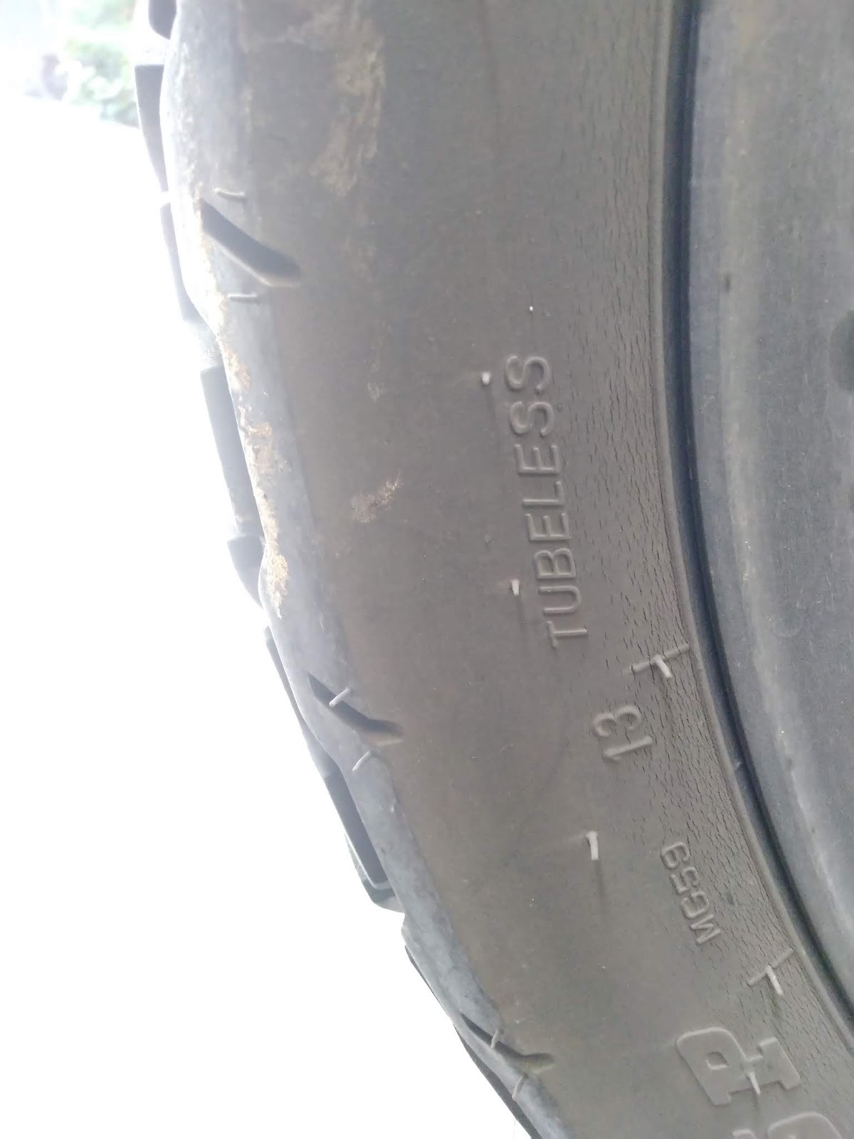 Perbedaan Ban Tubeless dengan Ban Biasa - *Banjir Embun*