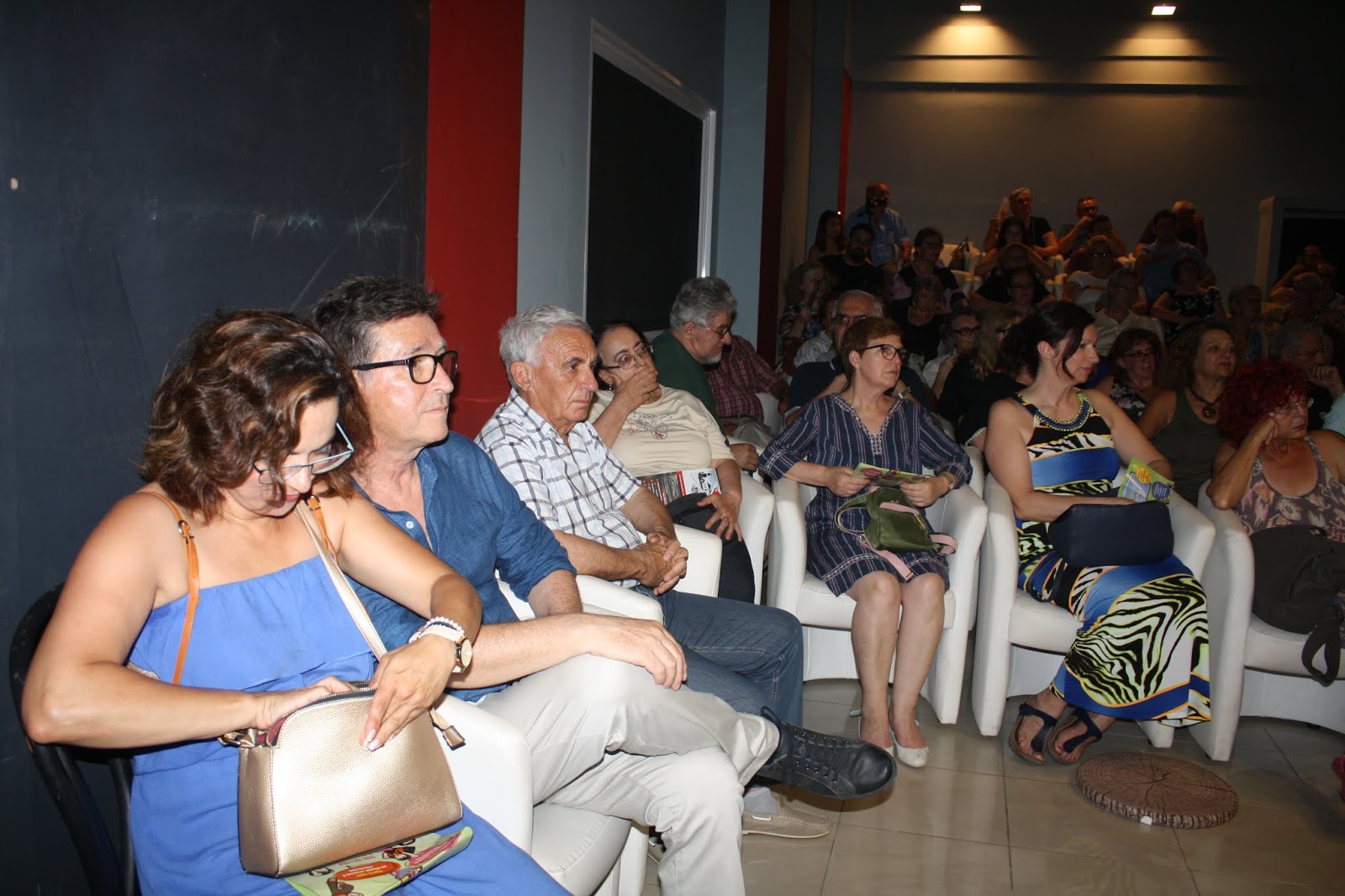 Πολιτιστικός Σύλλογος Ηπειρωτών Κορινθίας "Η Πίνδος": ΗΠΕΙΡΩΤΙΚΟ ΜΟΙΡΟΛΟΙ