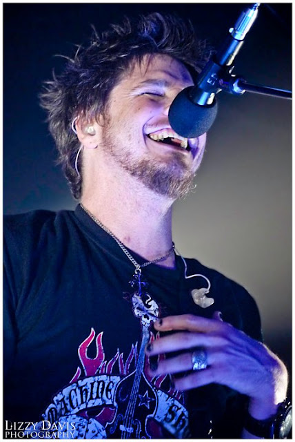 Rock: Front/Center: Concert in Photos: Crossfade, Pop Evil, Emphatic ...