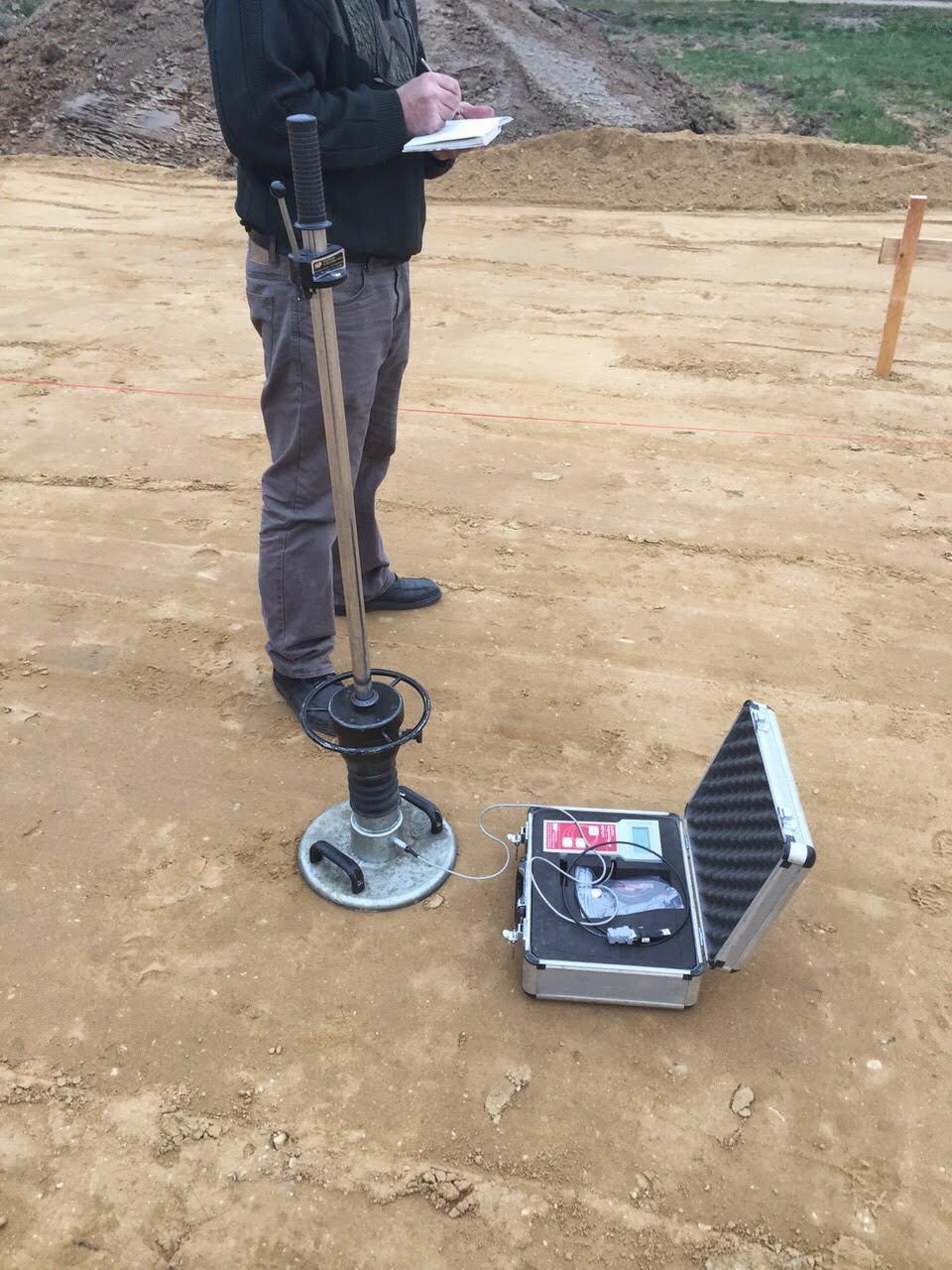 Abenteuer - Ausbauhaus : Lastplattendruckversuch