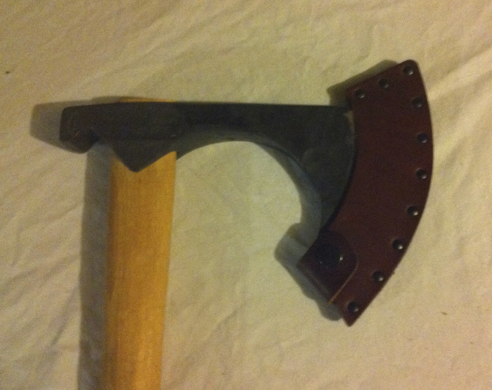 Knife Blog: Gränsfors Bruks: 2 Lugged-Beard Axe/ Broad Axe (503)