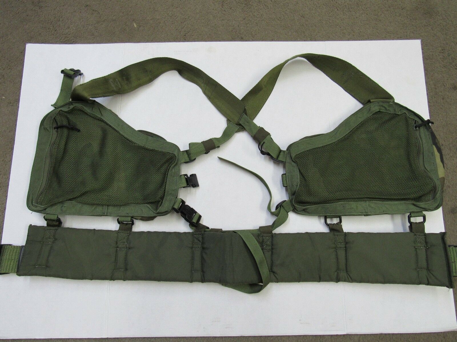 Webbingbabel: London Bridge LBT-1879A Woodland Split Front Chest Rig