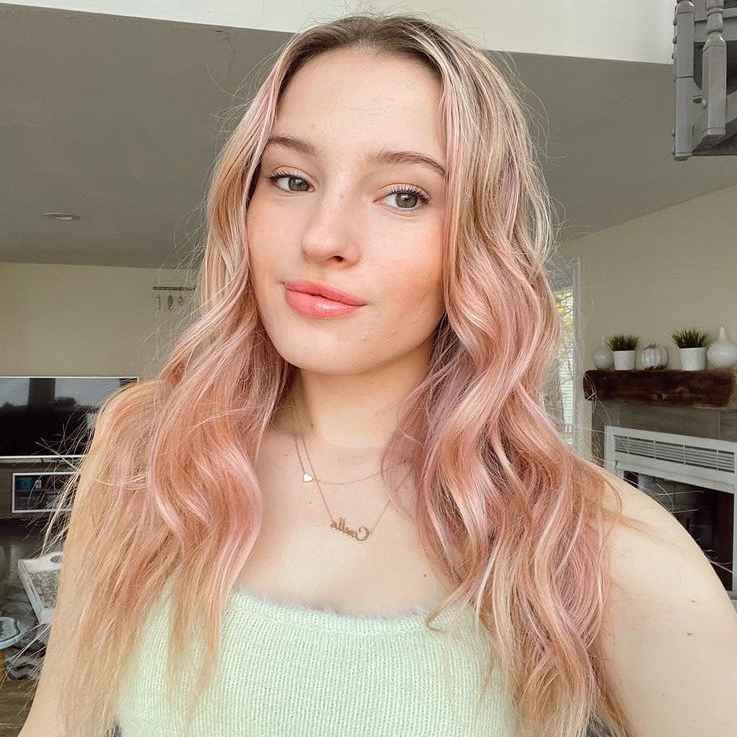 Cosette (Tik Tok Star) Wiki, Biography, Age, Boyfriend, Facts and More
