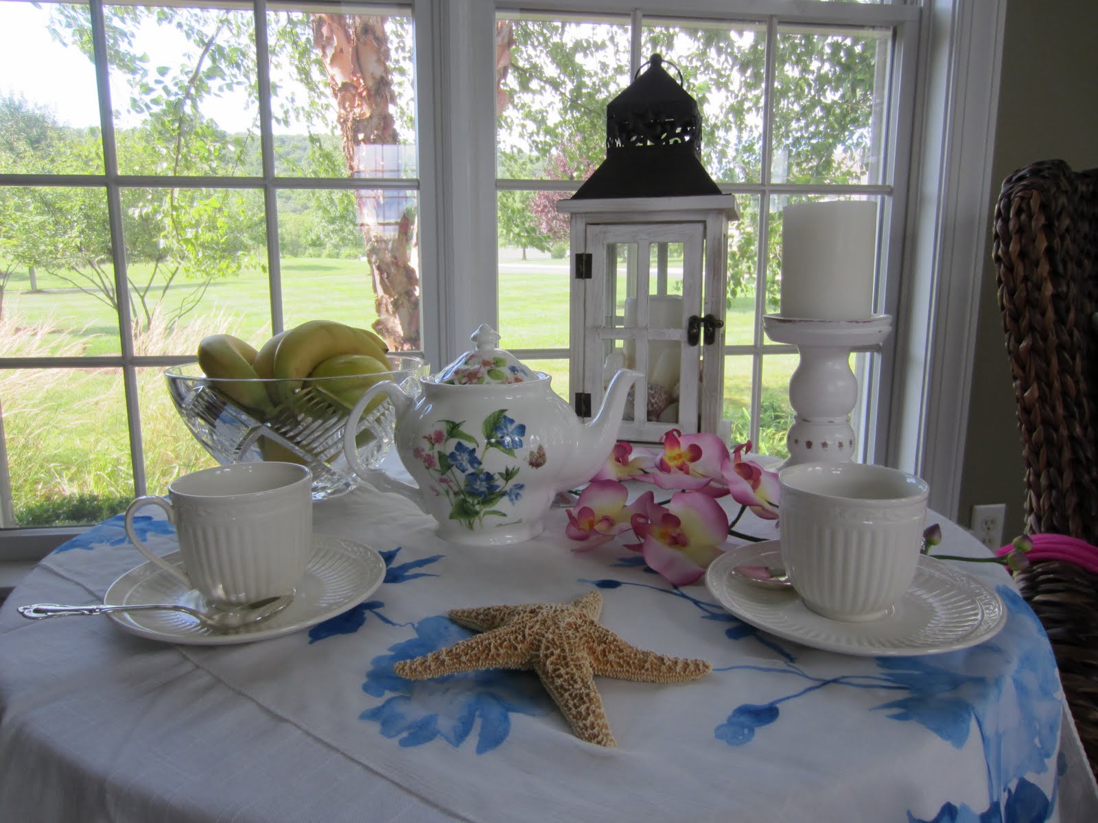 Cheerful Afternoon Tea Table - Calypso in the Country