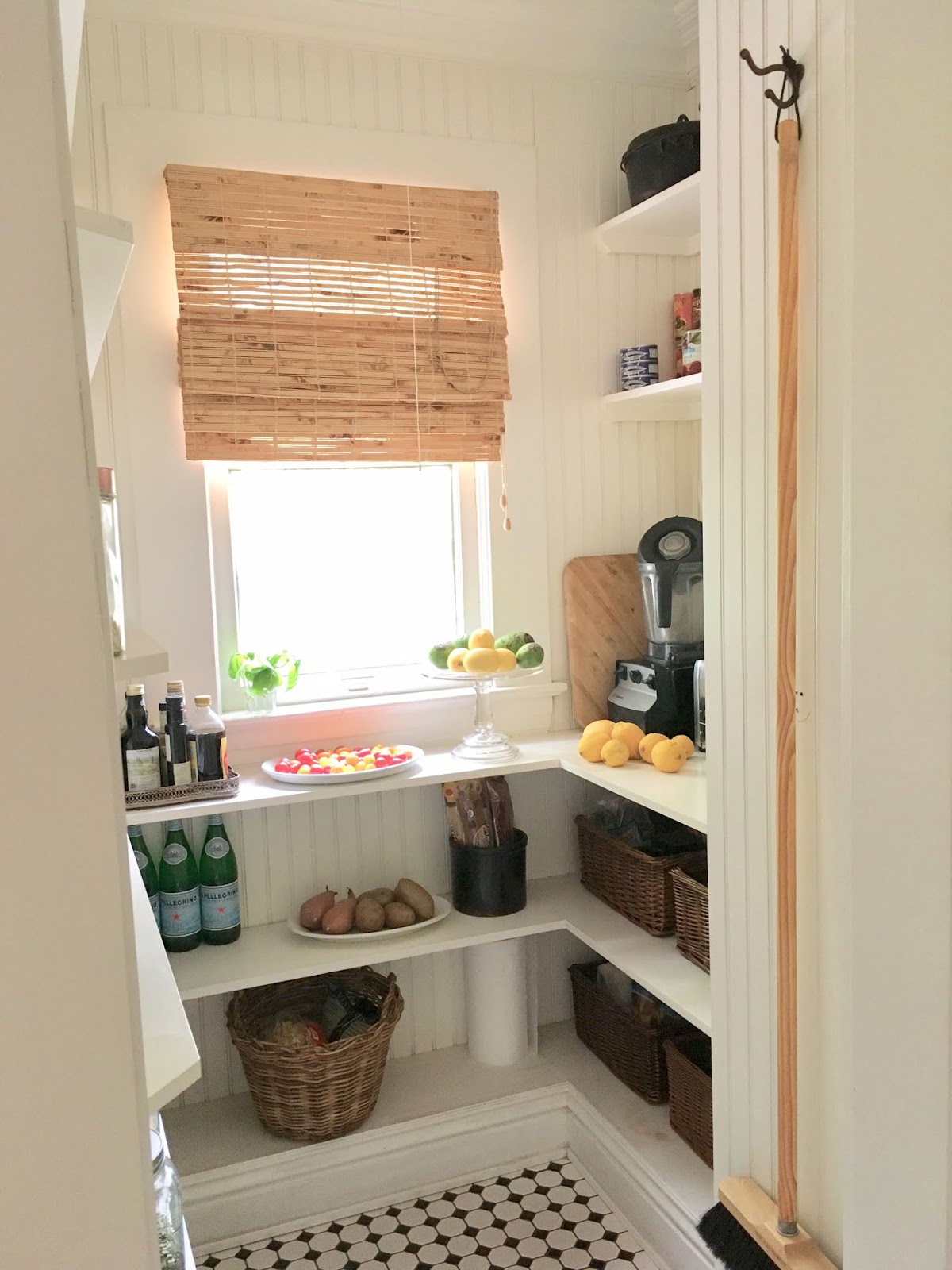 simplifying my pantry - The Gardener's Cottage