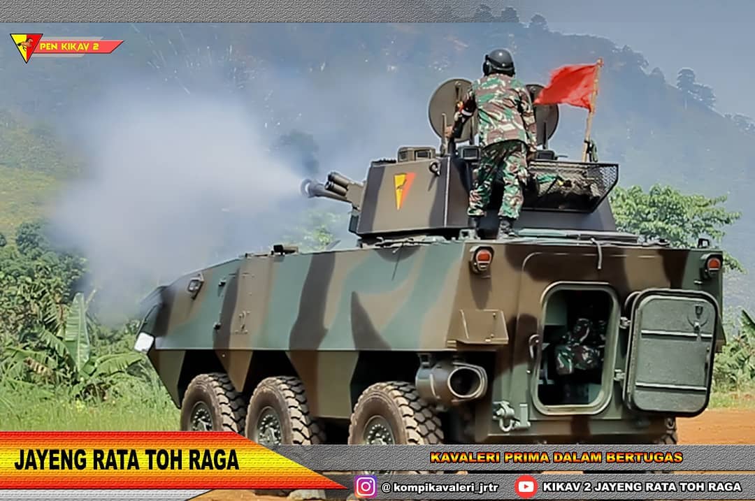 DEFENSE STUDIES: KIKAV 2/JRTR Latihan Menembak Senjata Berat Kendaraan ...