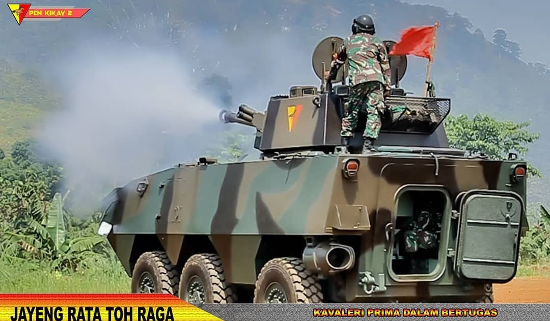 DEFENSE STUDIES: KIKAV 2/JRTR Latihan Menembak Senjata Berat Kendaraan ...