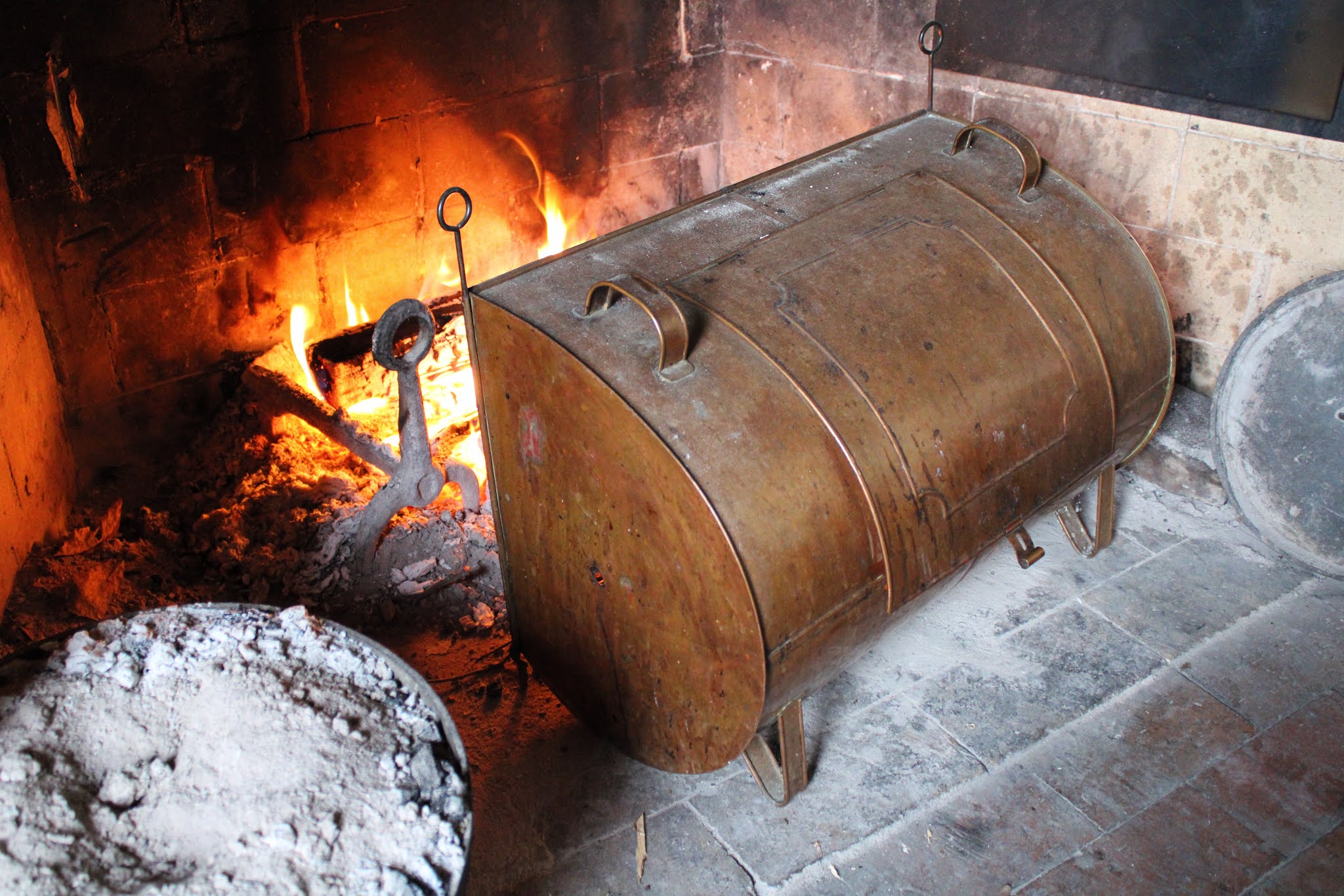Early American Cooking: 1828 Funeral Cookies