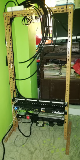 DIY server rack-