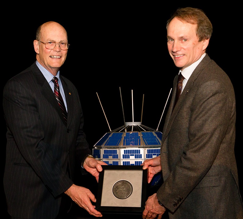 The Commercial Space Blog: Canadian Space Advocates Connecting the Dots