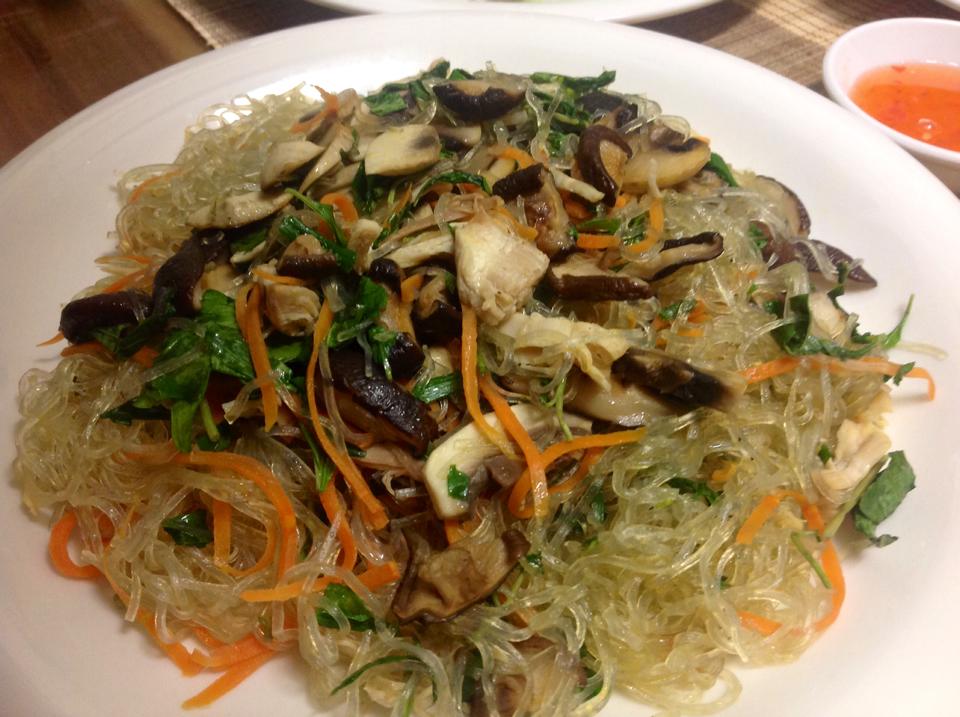 Món miến xào lòng gà dân dã mà vẫn lạ miệng