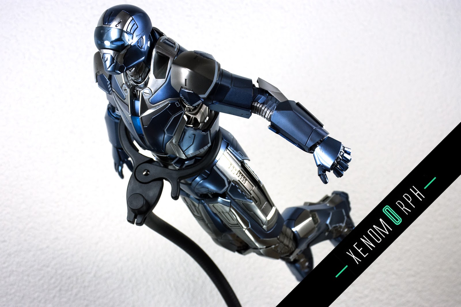 Hot Toys Shotgun Mark XL Iron Man 3 1/6 MMS309 video and photo review