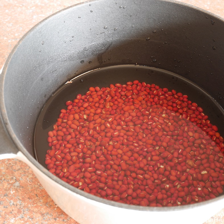 Cuisine BIO-Japonaise: Oshiruko (soupe de haricot azuki avec des mochis)