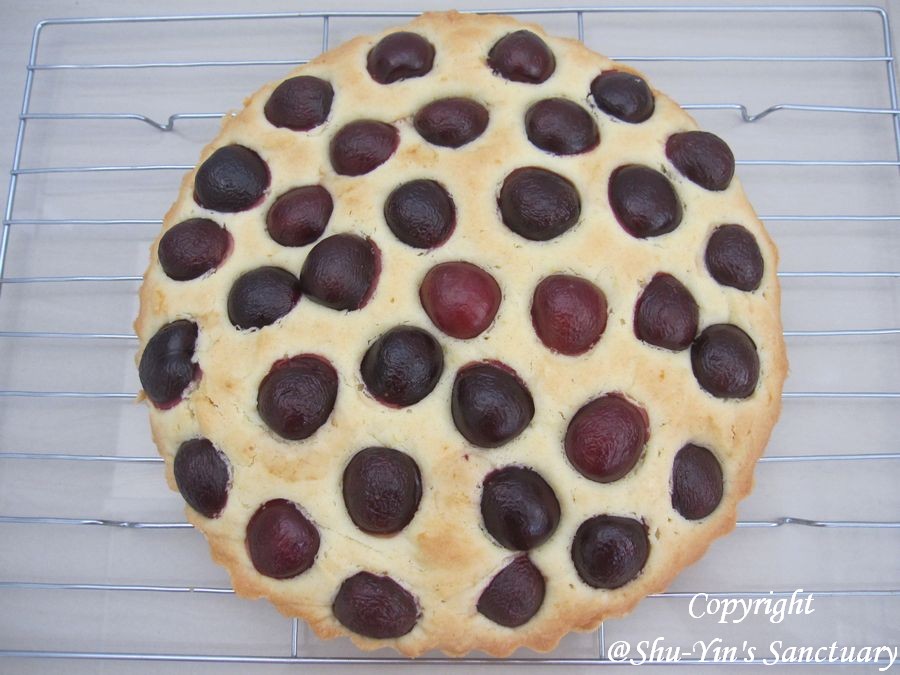 Shu-Yin's Sanctuary: Maria's Cherry Cake